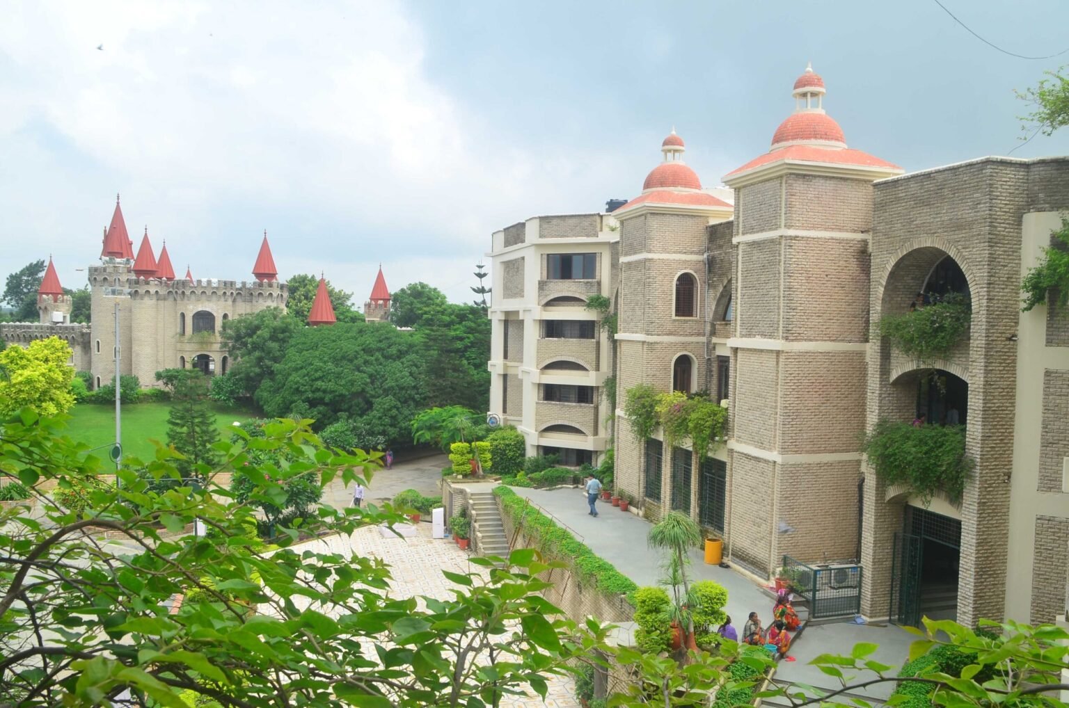 Emerald Heights International School - indoreeducation.com